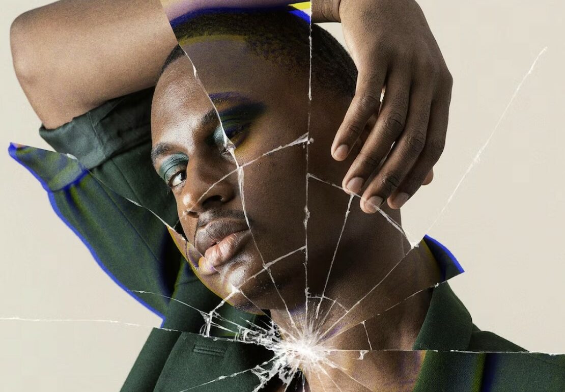 15 Free Photoshop Glass Effect Templates